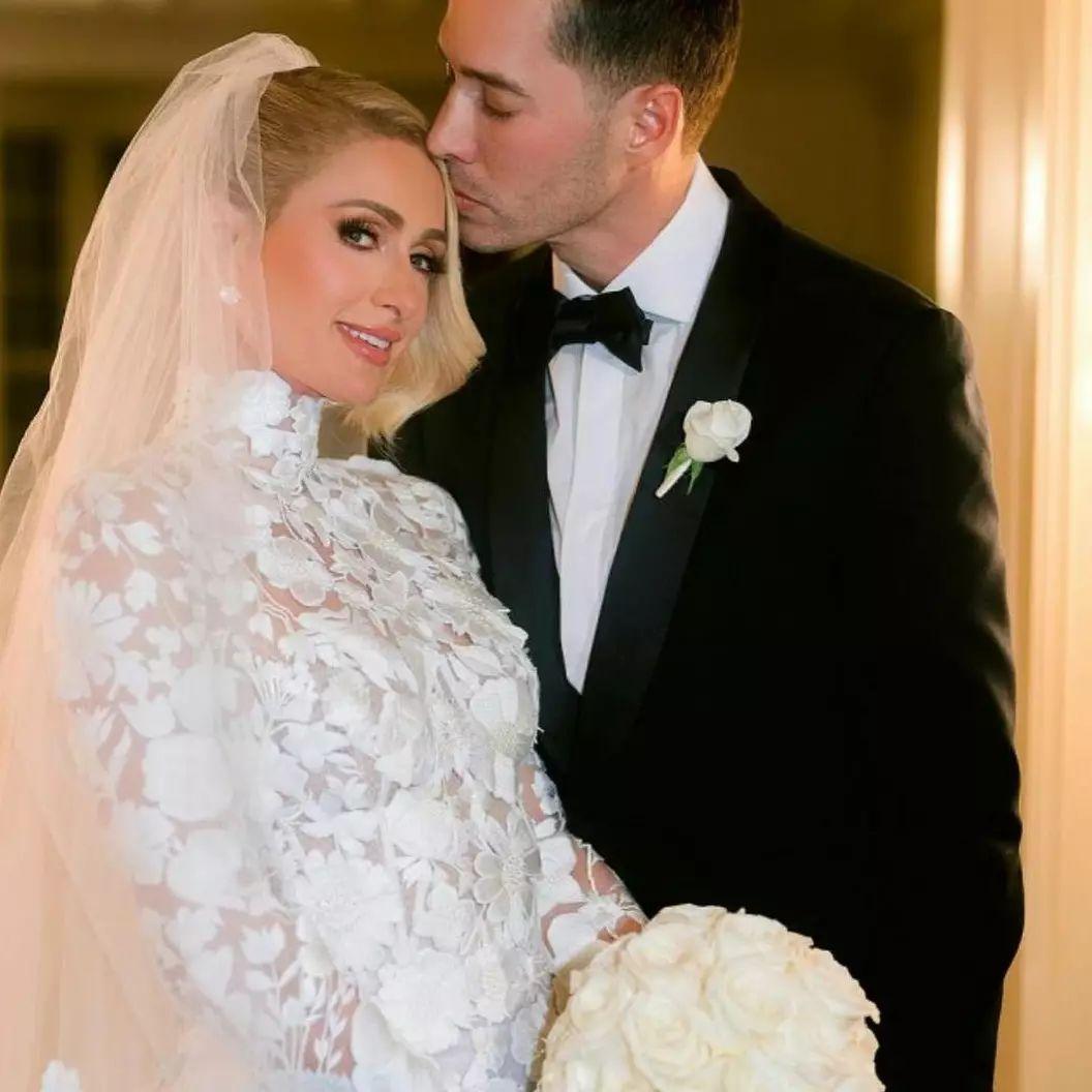 Todo sobre la boda de París Hilton y su esposo Carter Reum +fotos