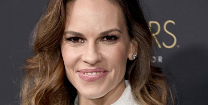 Hilary Swank está embarazada de mellizos a sus 48 años - Núcleo Noticias
